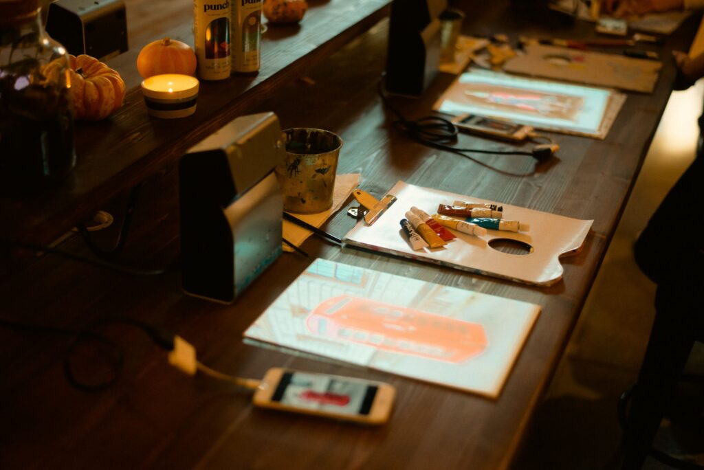 Paint Your Own London – Family Twist